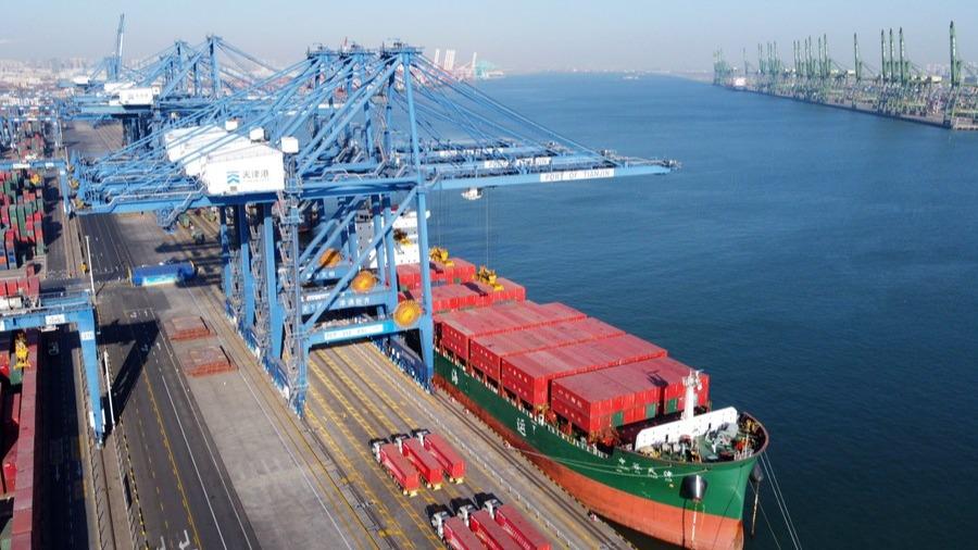 China's Tianjin Port posts rise in container throughput_英语频道_央视网(cctv.com)