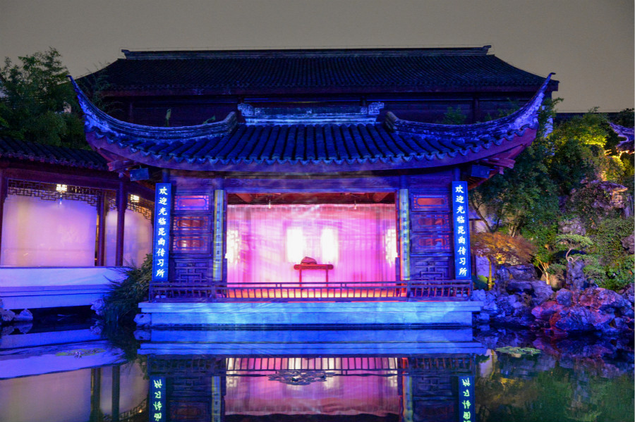 Kunqu Opera staged at classical garden in Suzhou_英语频道_央视网(cctv.com)