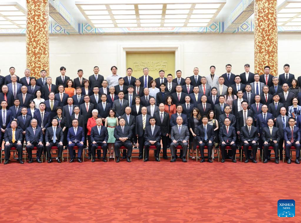 Top political advisor meets representatives of Taiwan business ...