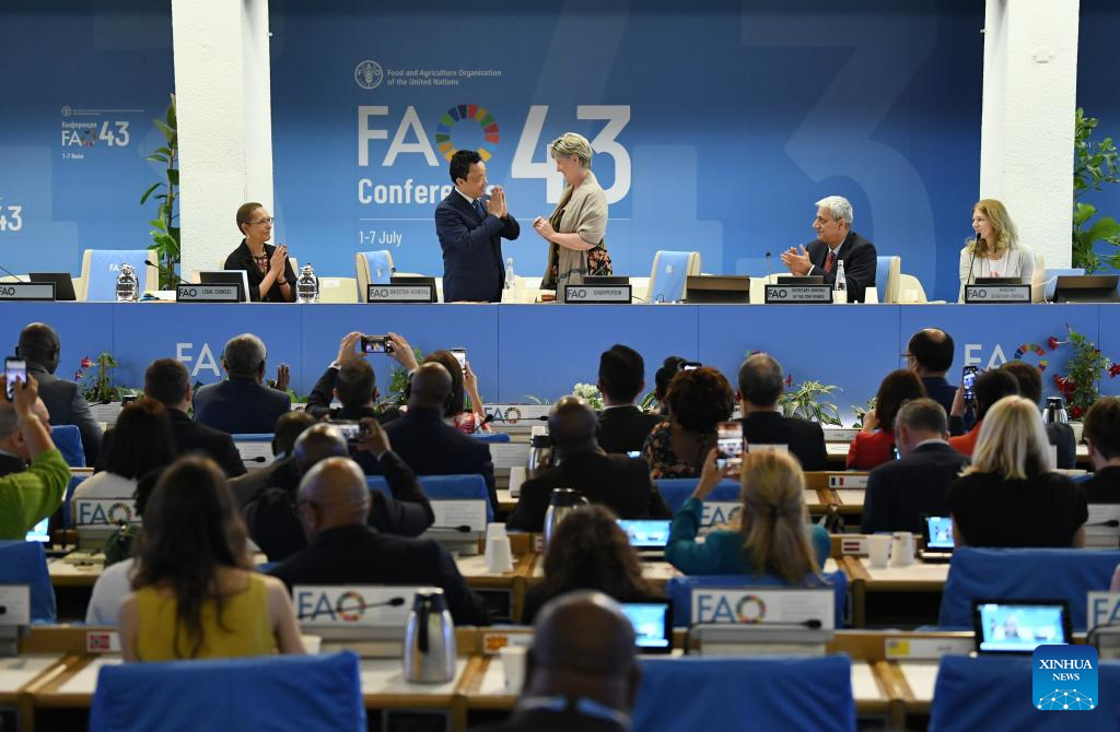 Qu Dongyu re-elected as FAO director-general_英语频道_央视网(cctv.com)