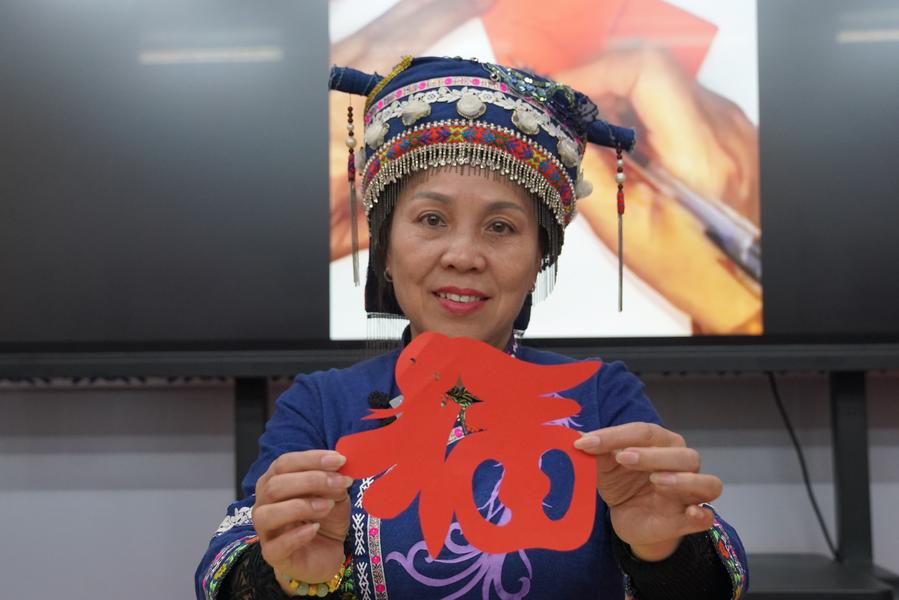 Slithering into celebration: Chinese people embrace snakes as new ...